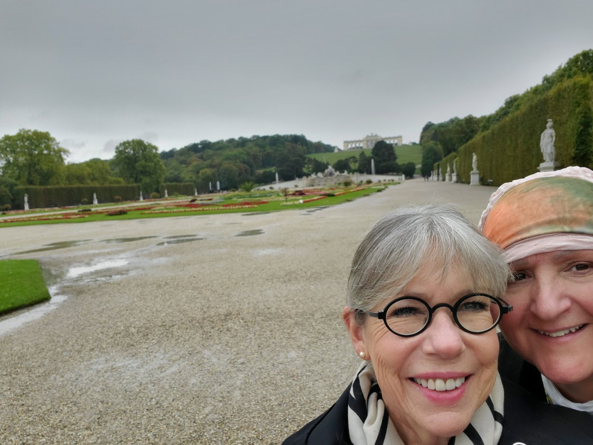 Bye Vienna! – Kim & Betsy